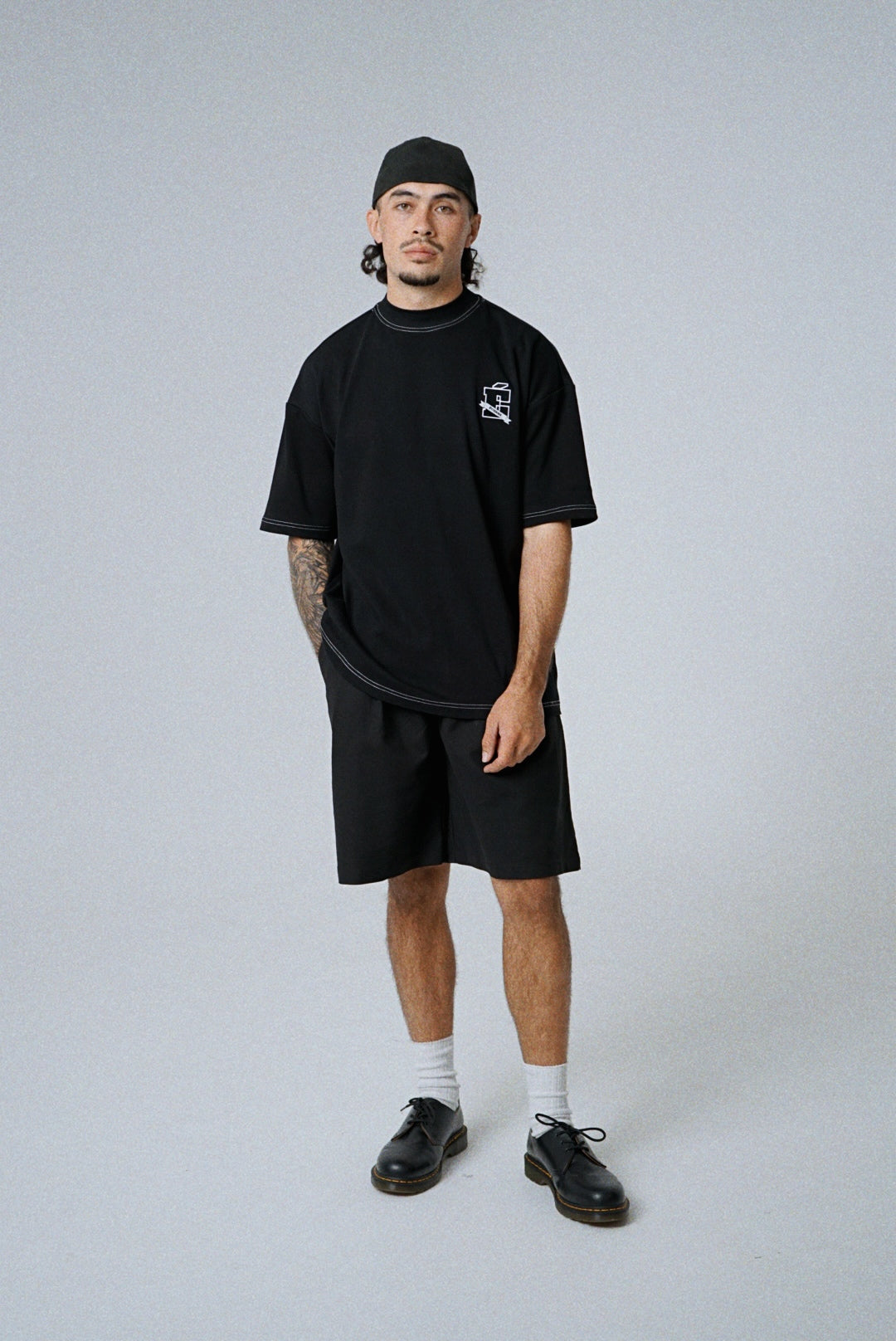 Insignia T-Shirt - Black. – Étienne Clo